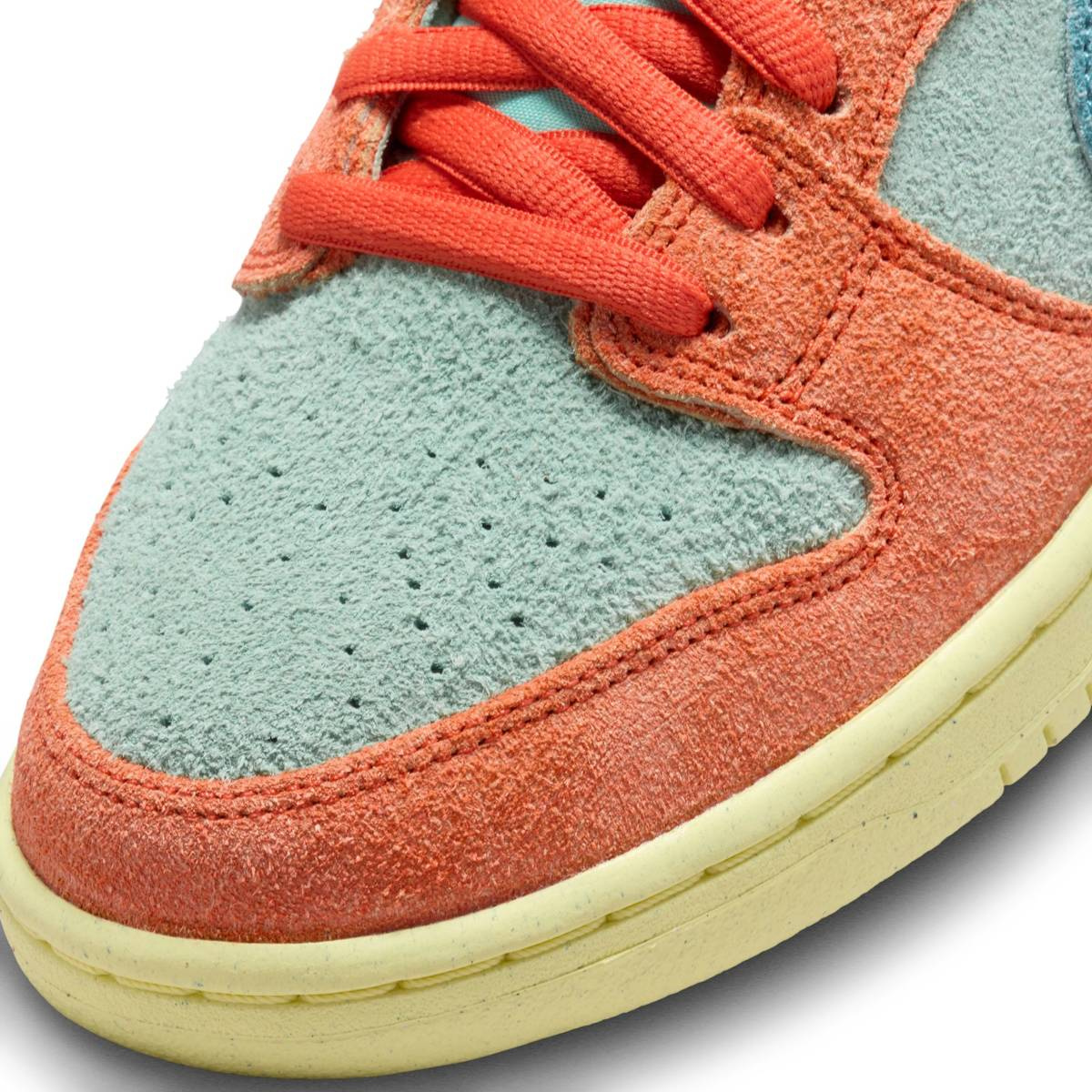 Miniramp Skateshop Nike SB Dunk Low Orange Emerald Rise